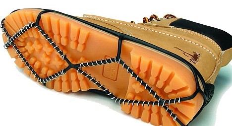 We Review 4 Women's Winter Boots With The Best Traction