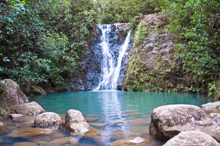 The 10 Best Waterfall Trails in Oahu, Hawaii